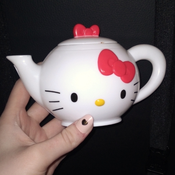 Sanrio | Accents | Hello Kitty Tea Pot | Poshmark